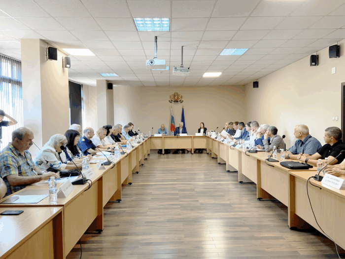 Местните власти и Електрохолд ще си сътрудничат за подобряване на електрозахранването в област